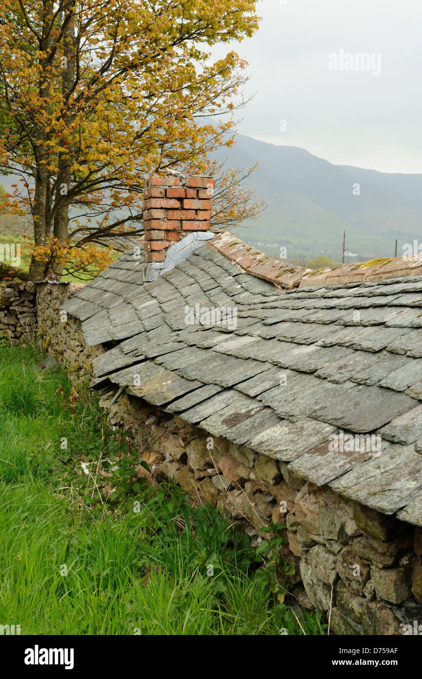 Sagging roof hi-res stock photography and images - Alamy