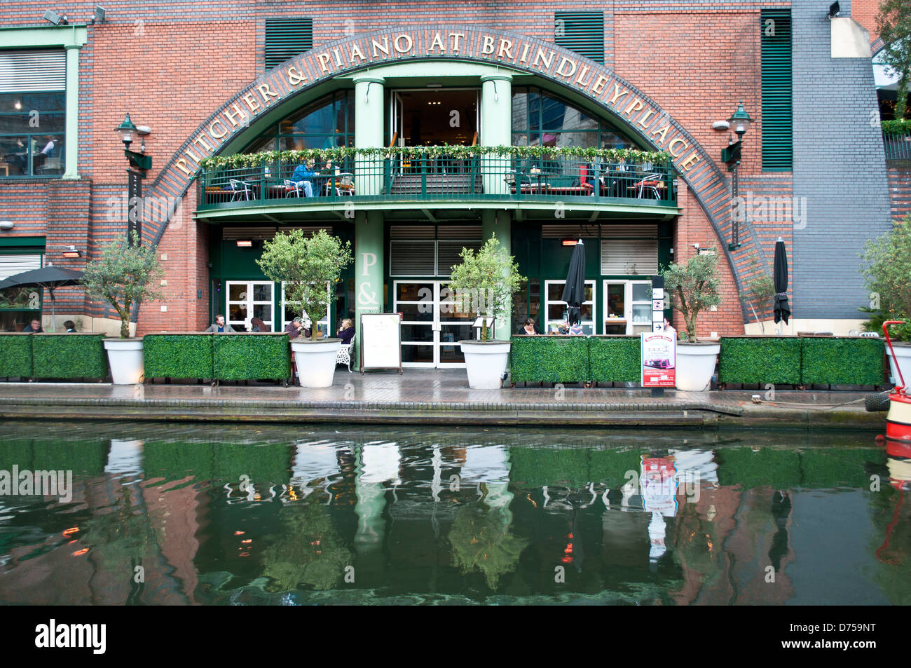 Pitcher & Piano at Brindleyplace, Birmingham, UK Stock Photo - Alamy