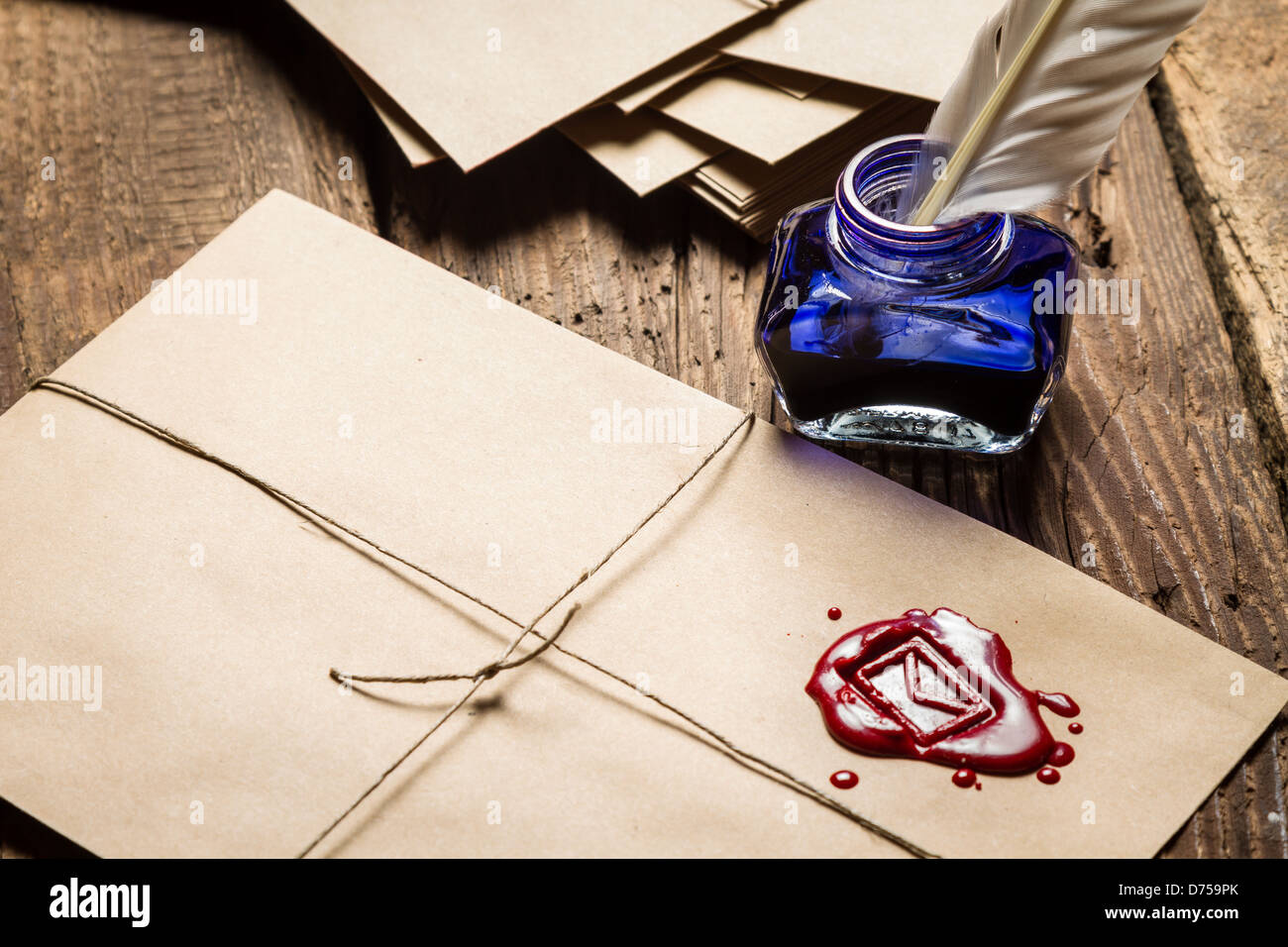 Vintage letters ink well hi-res stock photography and images - Alamy