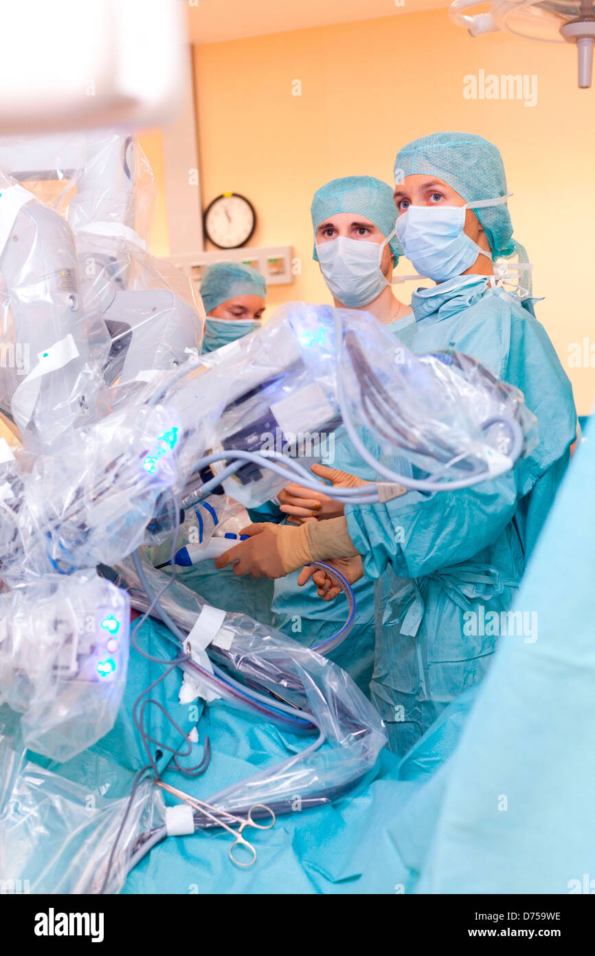 Robotic prostate surgery hi-res stock photography and images - Alamy