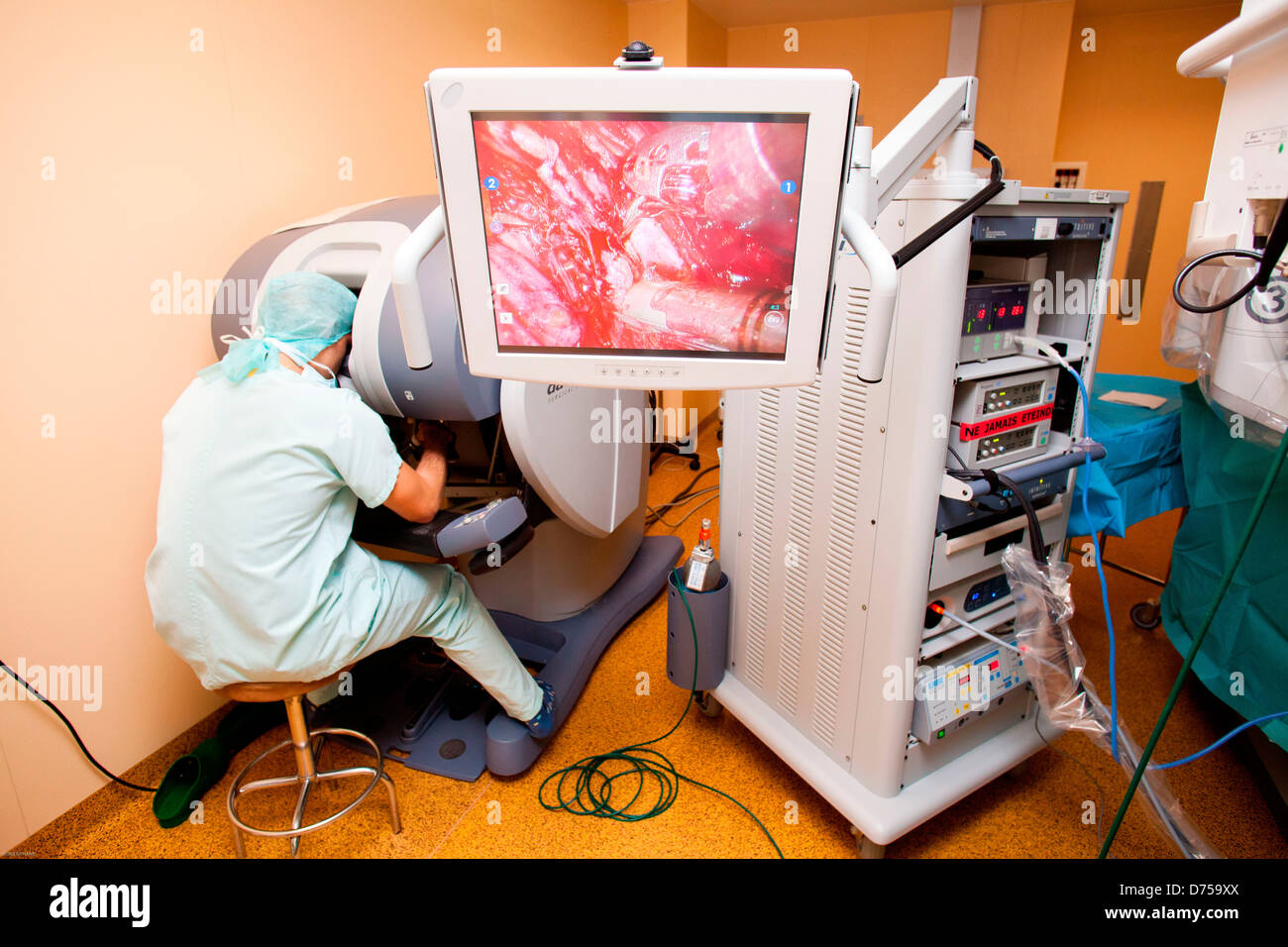 Robotic prostate surgery hi-res stock photography and images - Alamy