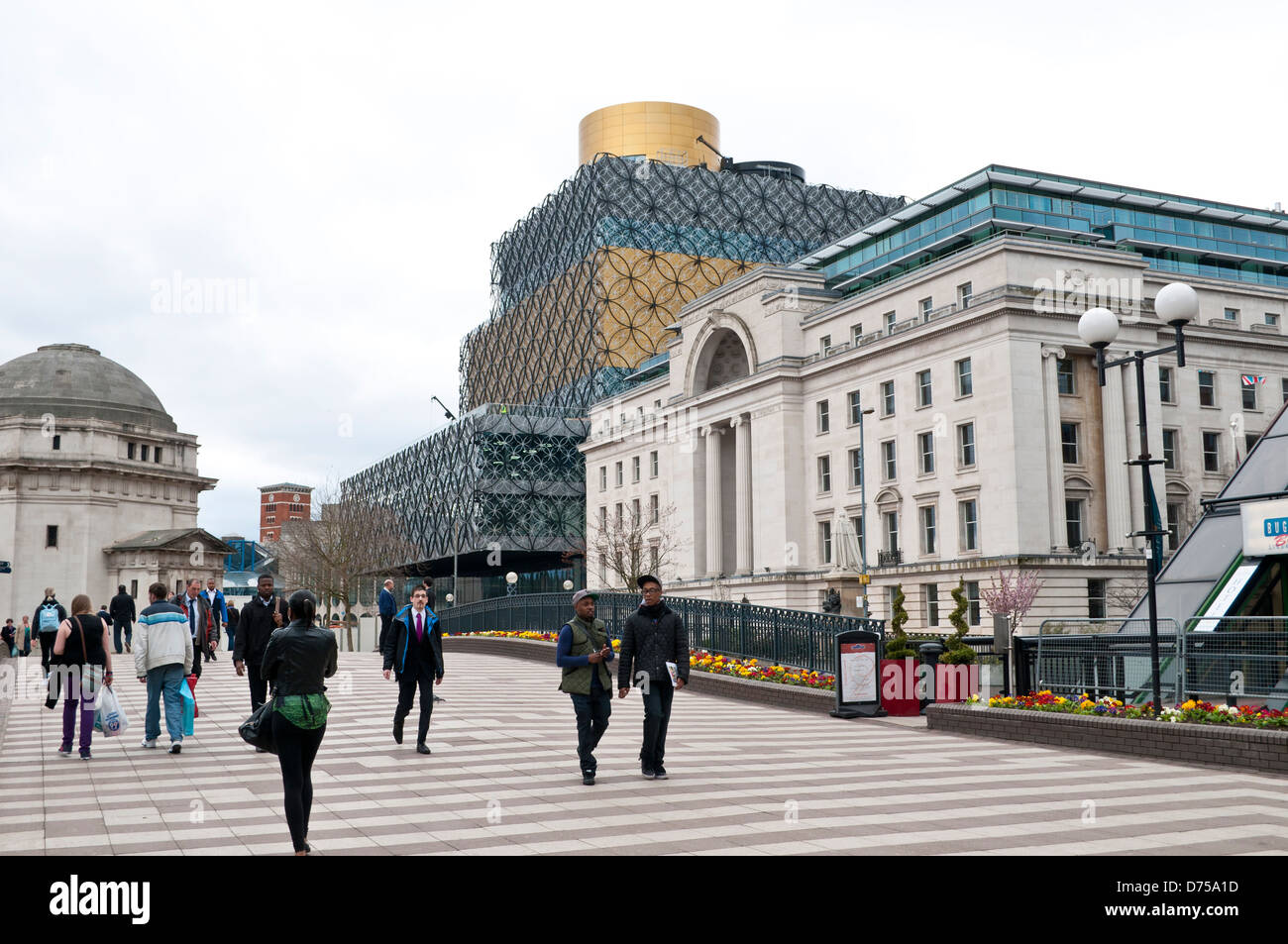 People, Baskerville House and the new Central Library, Centenary Square ...