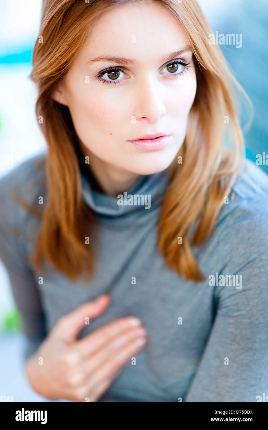 woman suffering from gastro-Oesophageal Reflux Stock Photo - Alamy