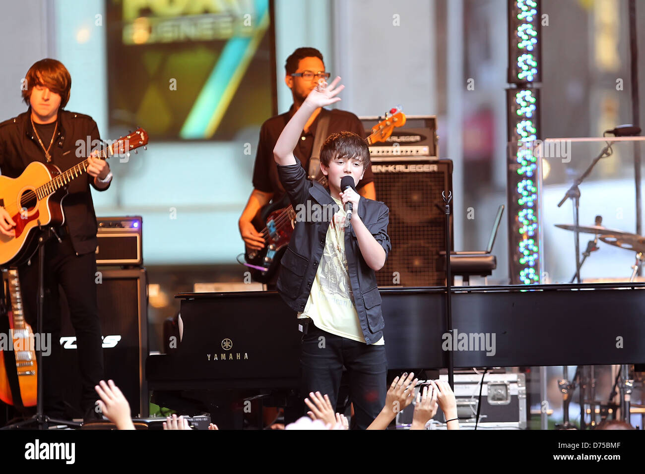 Greyson chance singer hi-res stock photography and images - Alamy