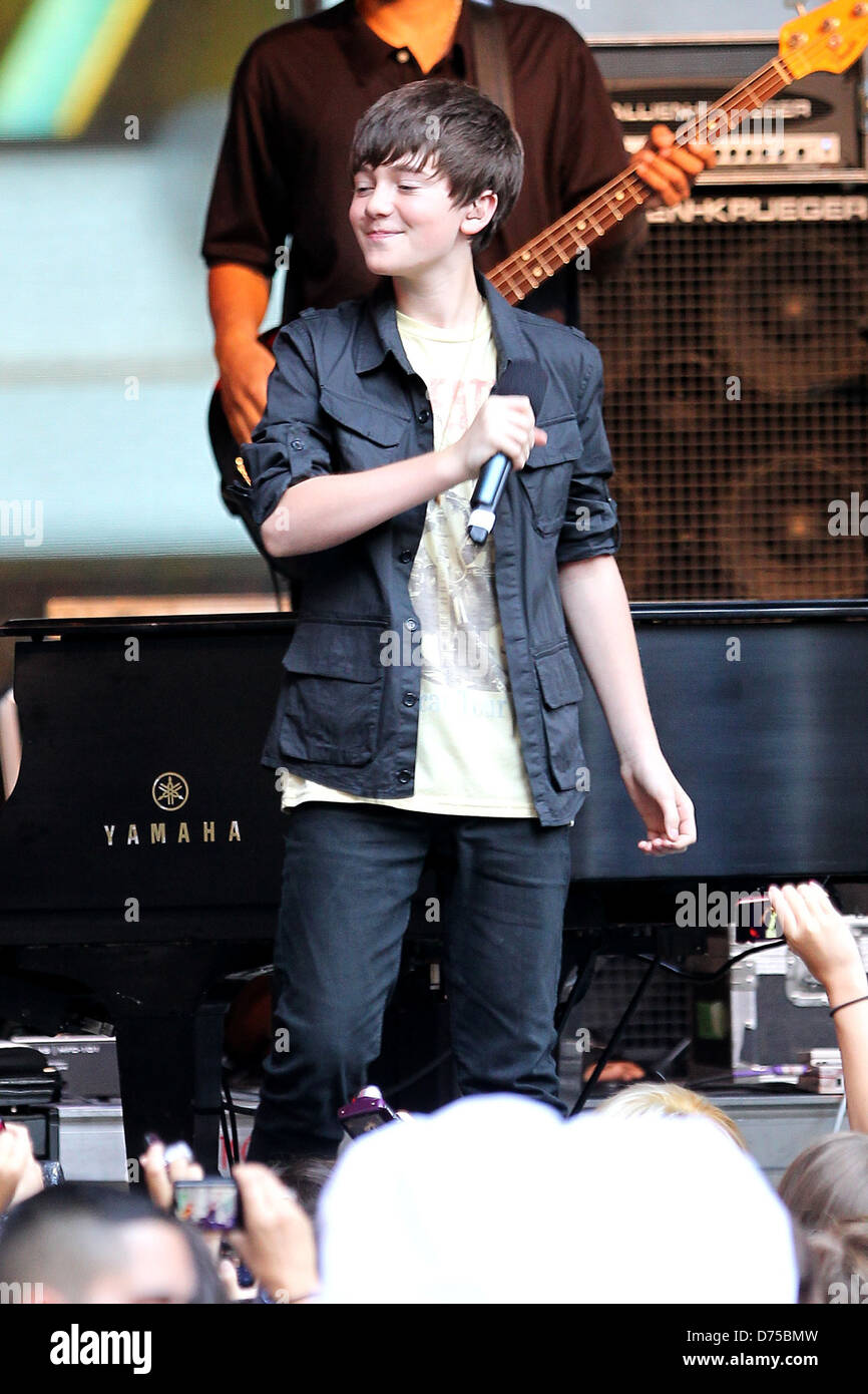 Greyson Chance pop singer performing live on the 'Fox & Friends ...