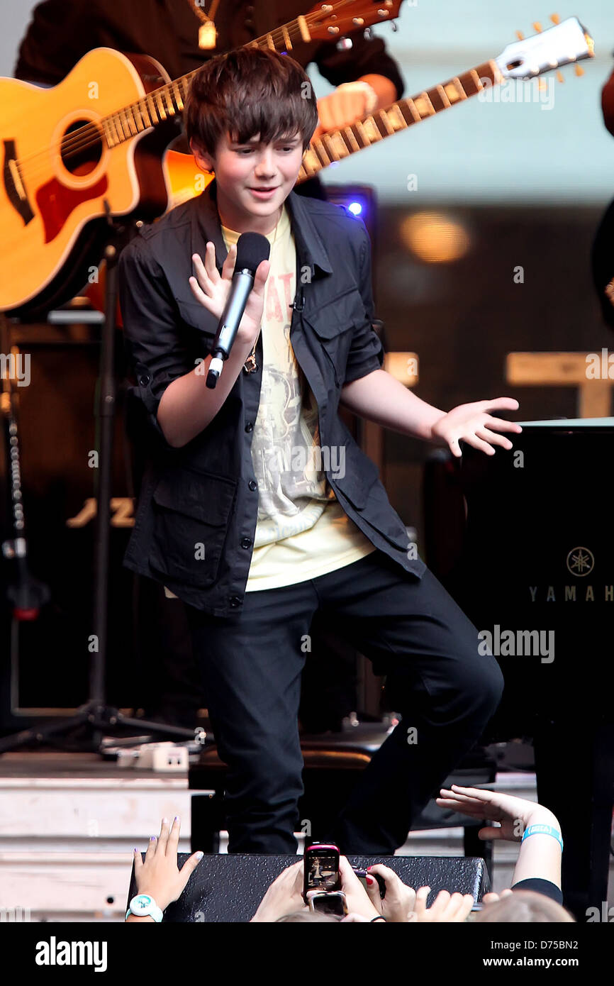 Greyson Chance pop singer performing live on the 'Fox & Friends ...