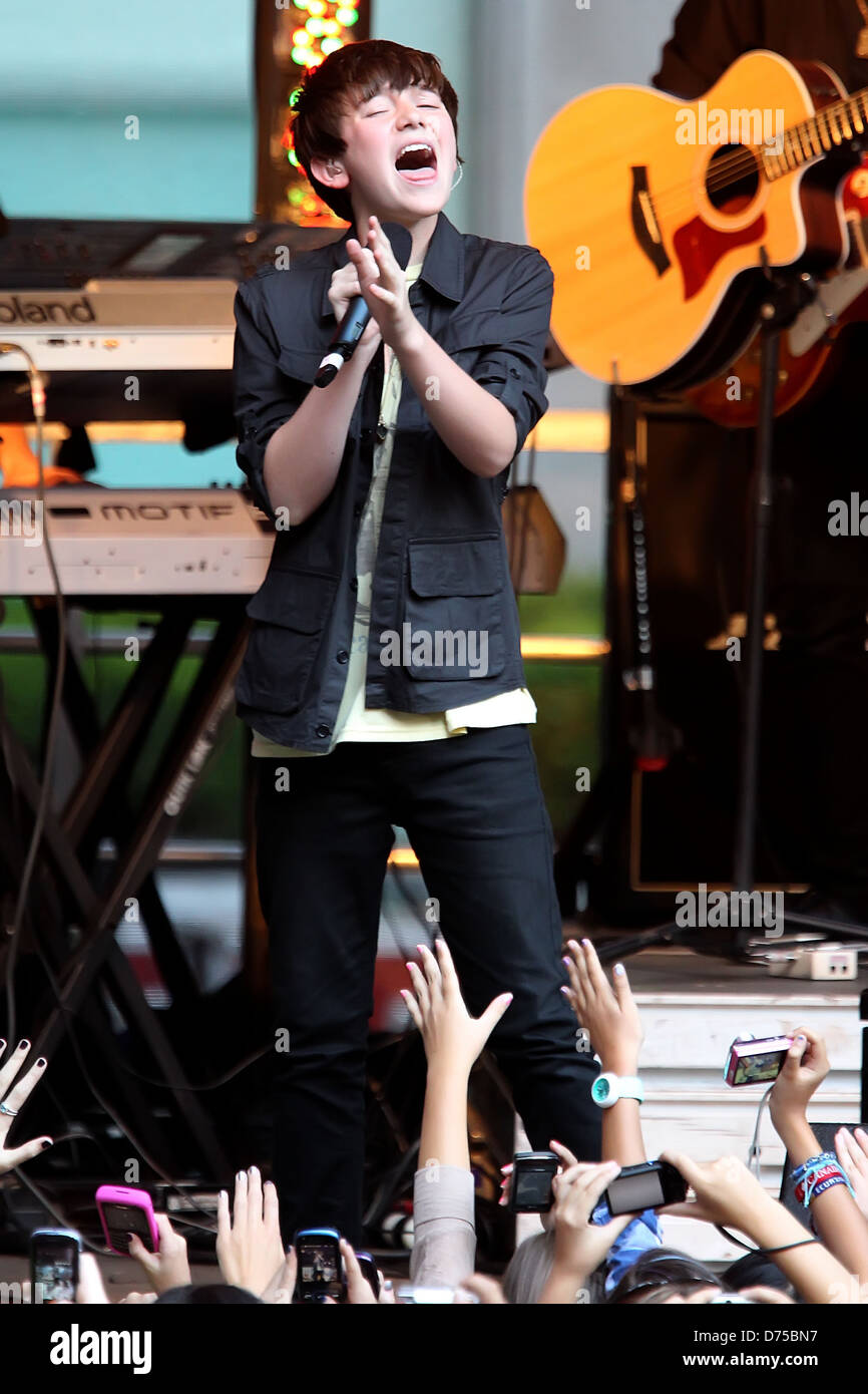 Greyson chance singer hi-res stock photography and images - Alamy