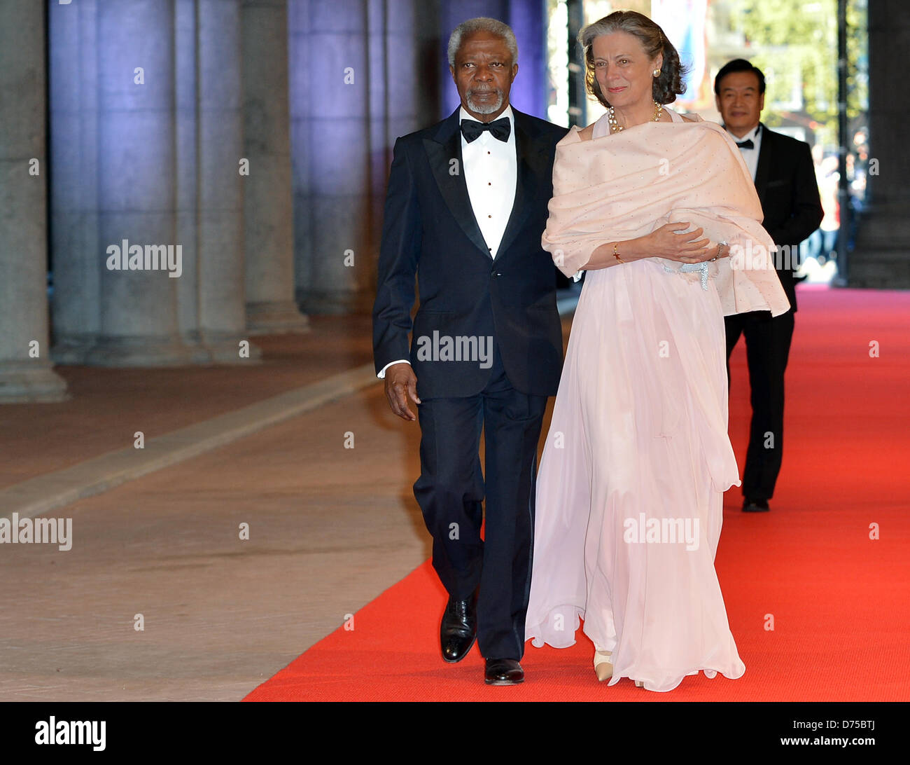 Secretary general kofi annan wife nane hi-res stock photography and ...