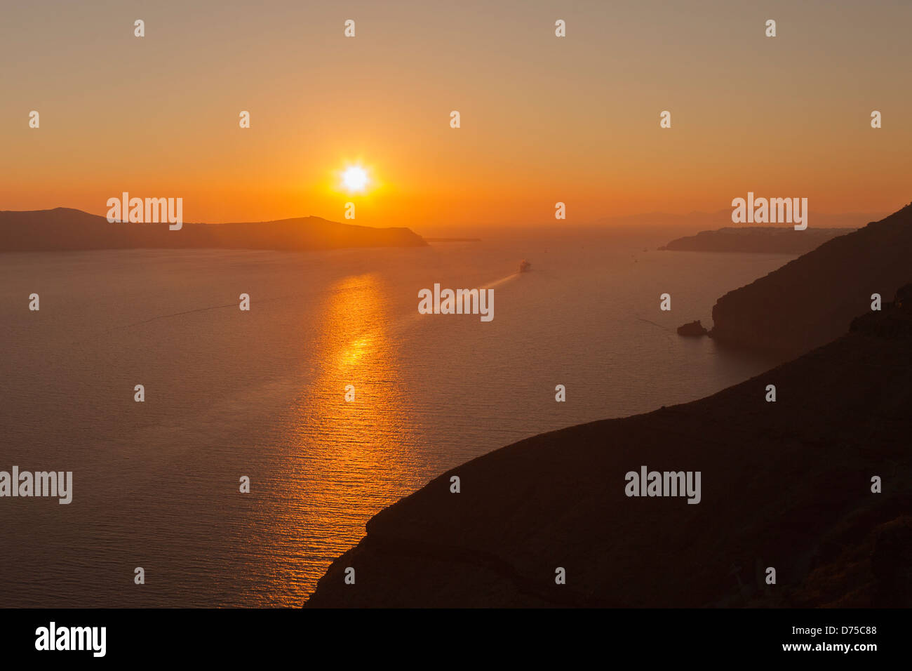 Santorini sunset view hi-res stock photography and images - Alamy