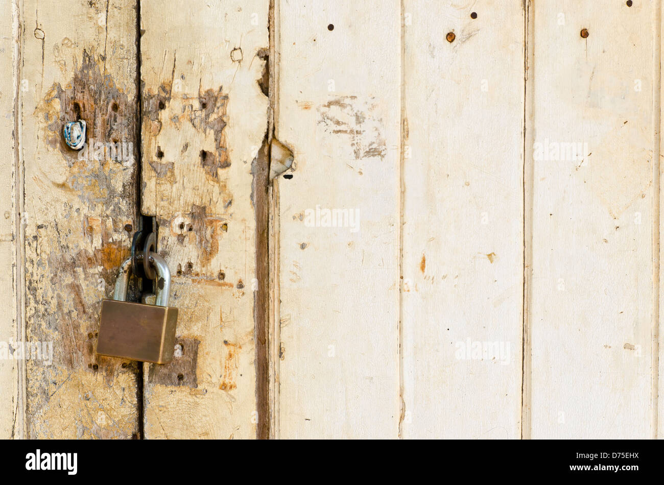 Old rusty door lock Stock Photo - Alamy