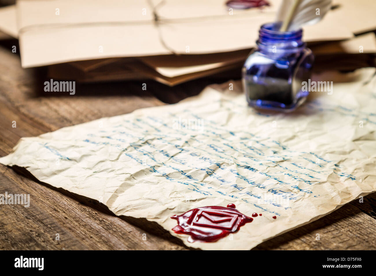 Vintage letters ink well hi-res stock photography and images - Alamy