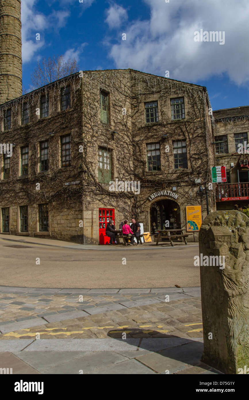 Hebden bridge market town hi-res stock photography and images - Alamy