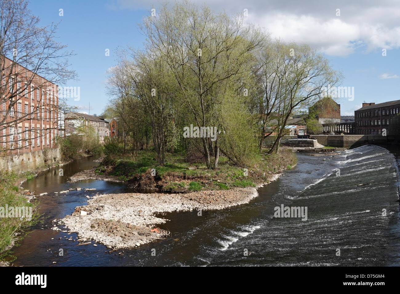 Kelham Weir on the River Don in Sheffield England, Inner city ...