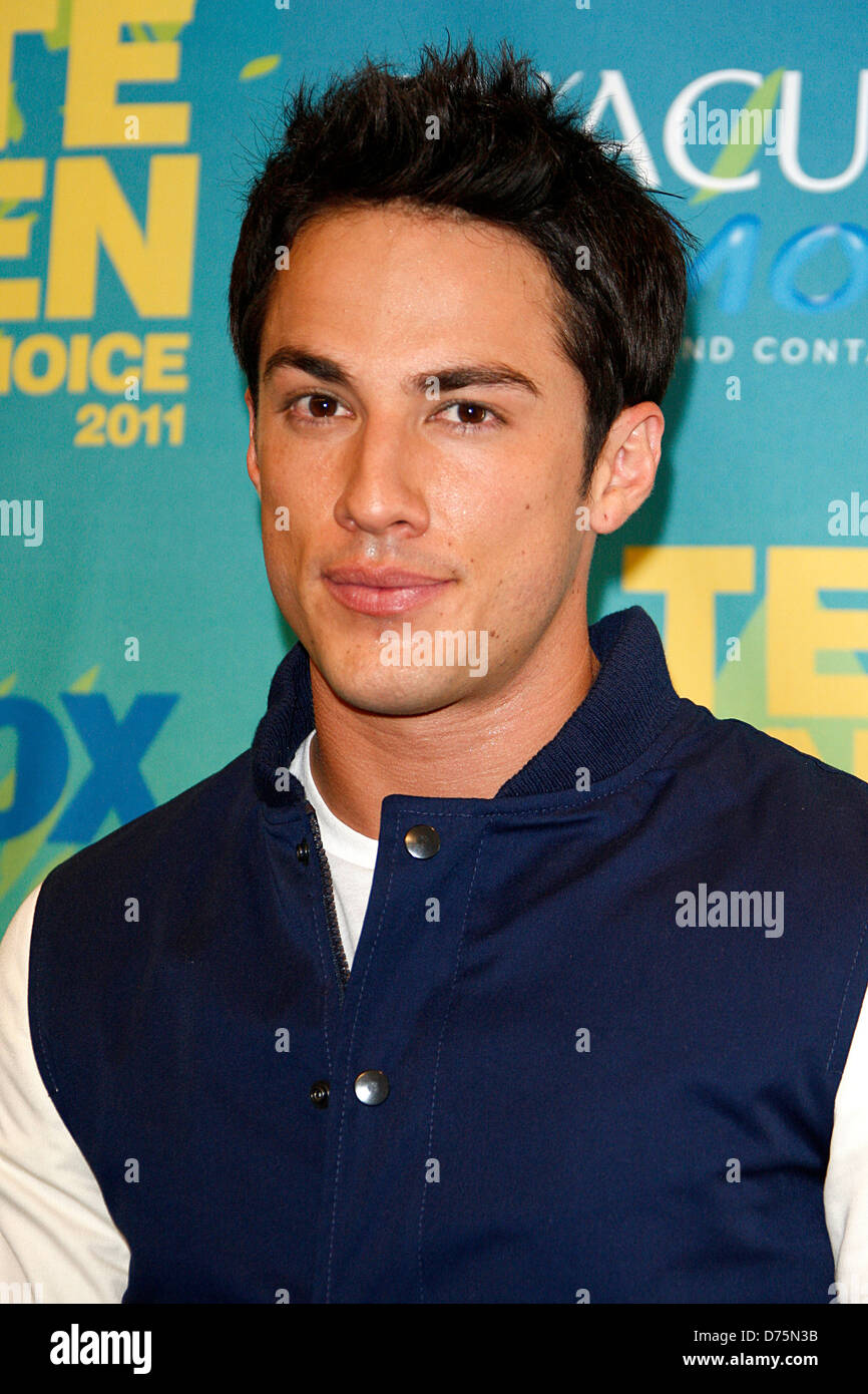 Michael Mendenhall's Instagram, Twitter & Facebook on IDCrawl