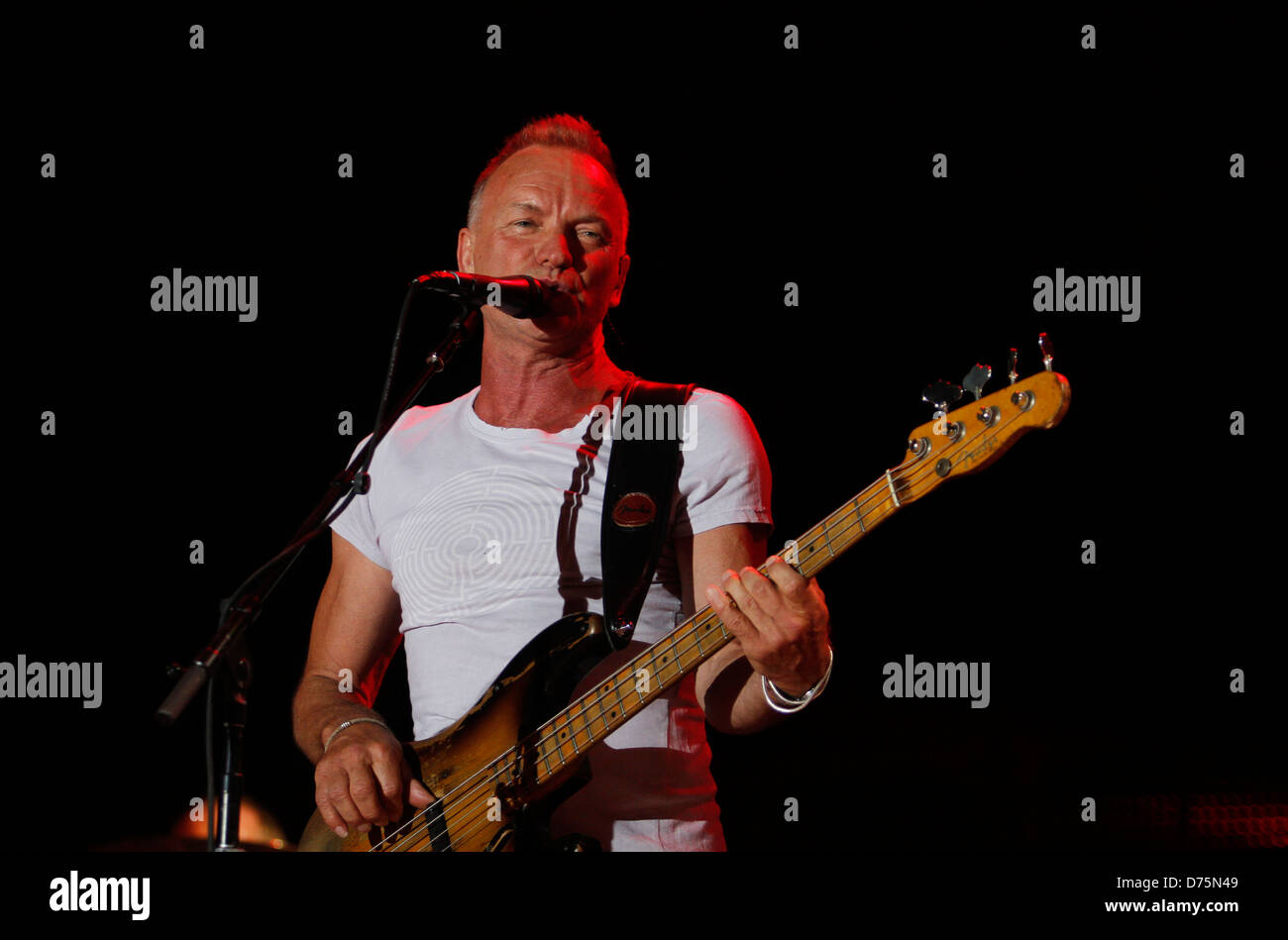 Sting musician hi-res stock photography and images - Alamy