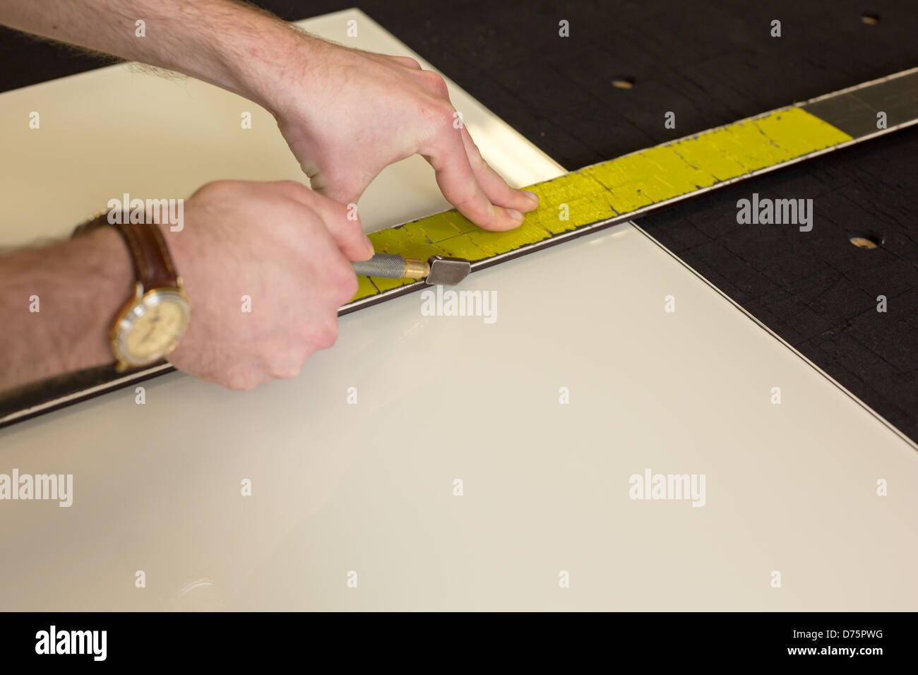 Glass cutting machine hi-res stock photography and images - Alamy