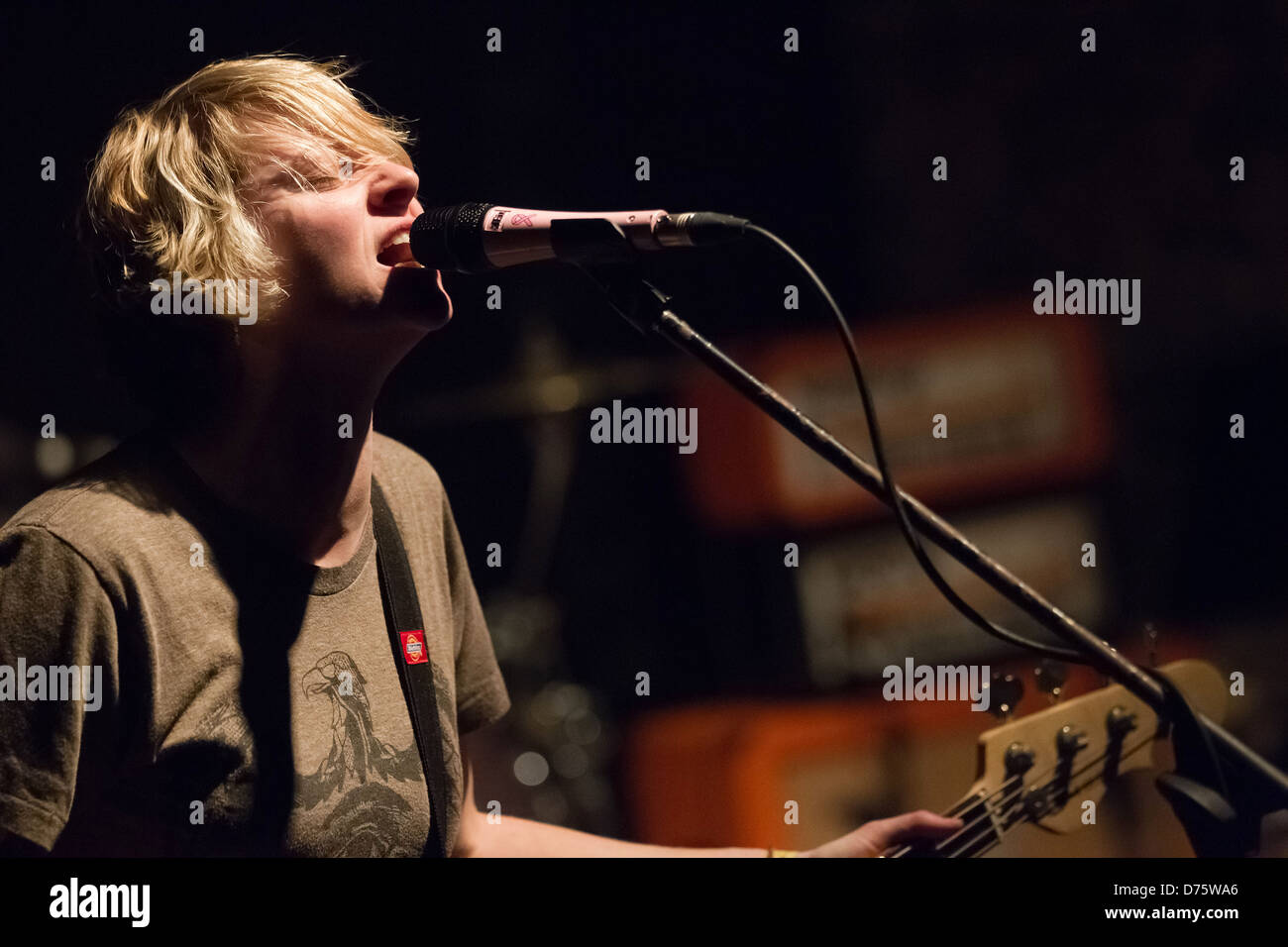 Circle takes the square hi-res stock photography and images - Alamy