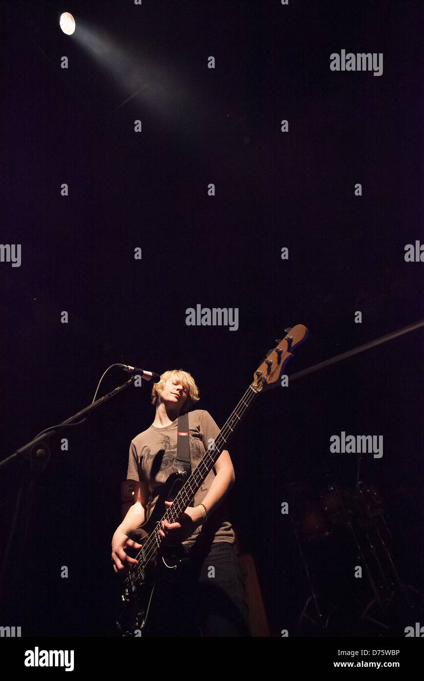 Circle takes the square hi-res stock photography and images - Alamy