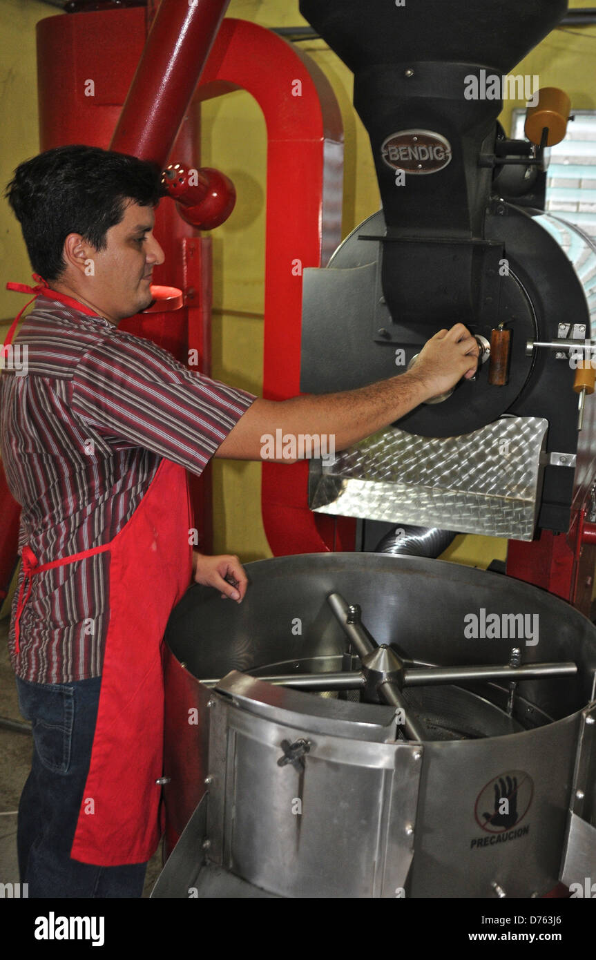 Panama, Coffee factory worker Stock Photo - Alamy