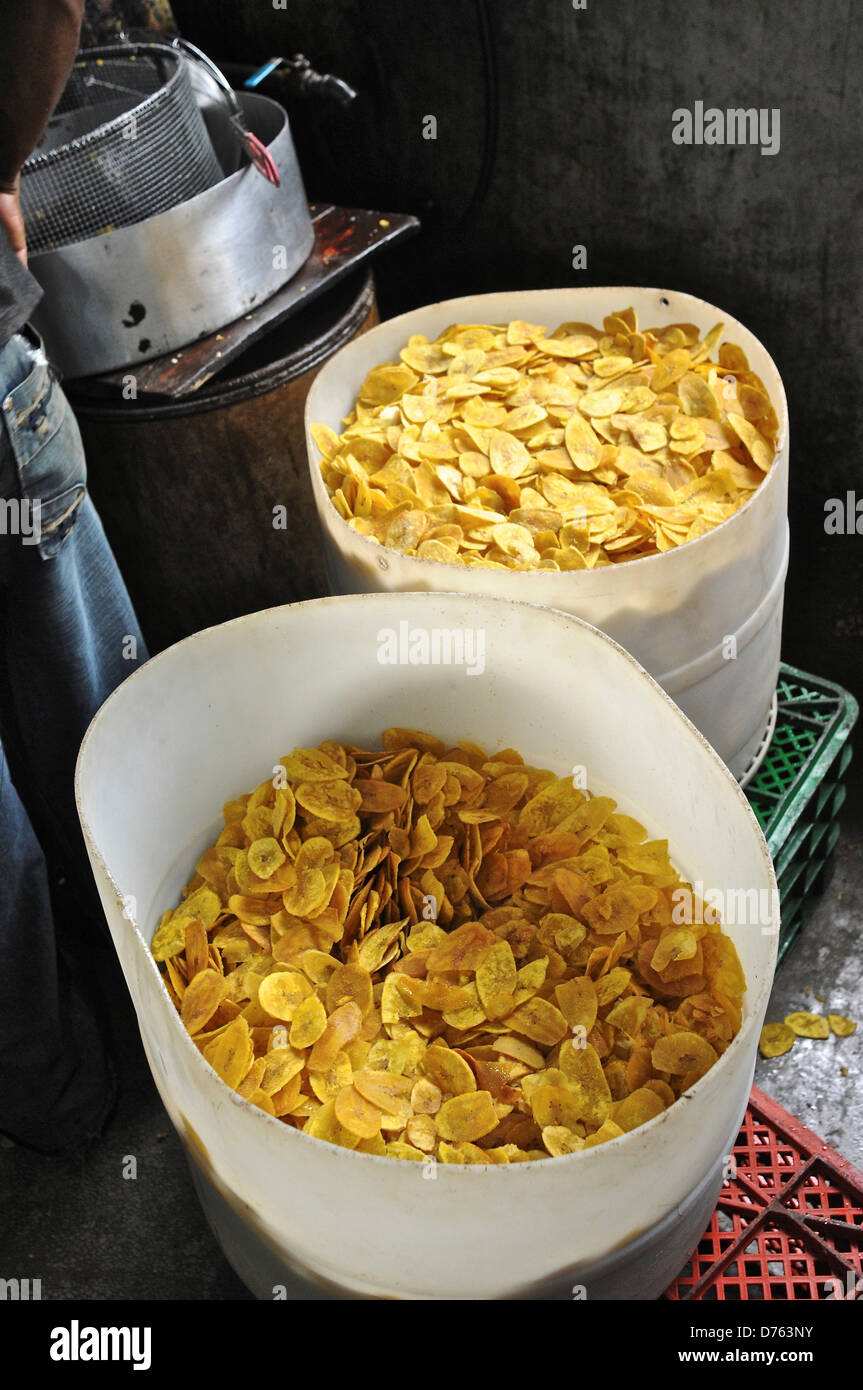 Panama, Majazec, Baskets of fried plantains Stock Photo - Alamy