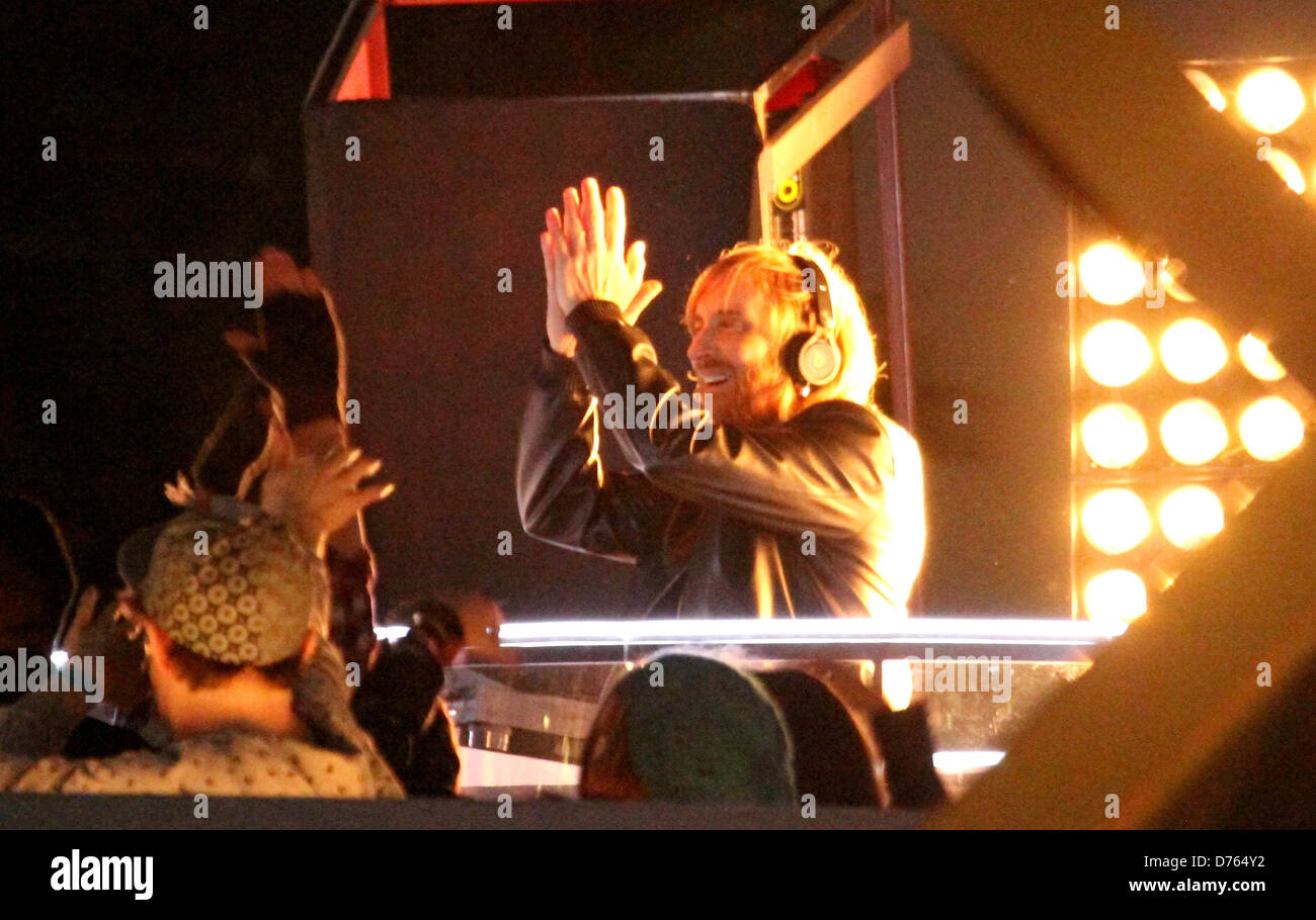 David Guetta films a commercial for Renault's new electric car "Twizy ...