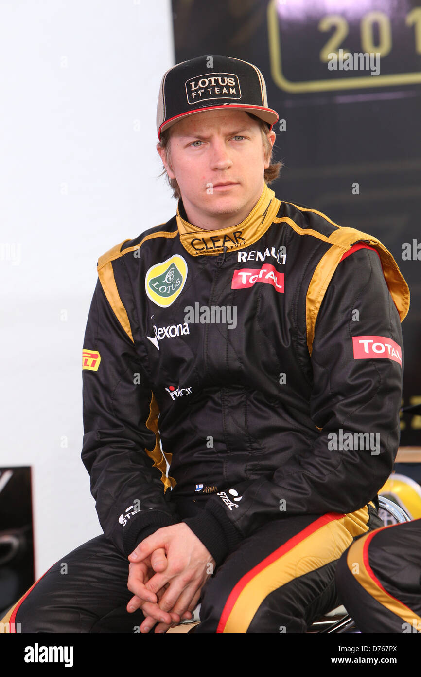 Kimi Raikkonen F1 - Formula One - Renault Lotus Team Drivers and Car ...