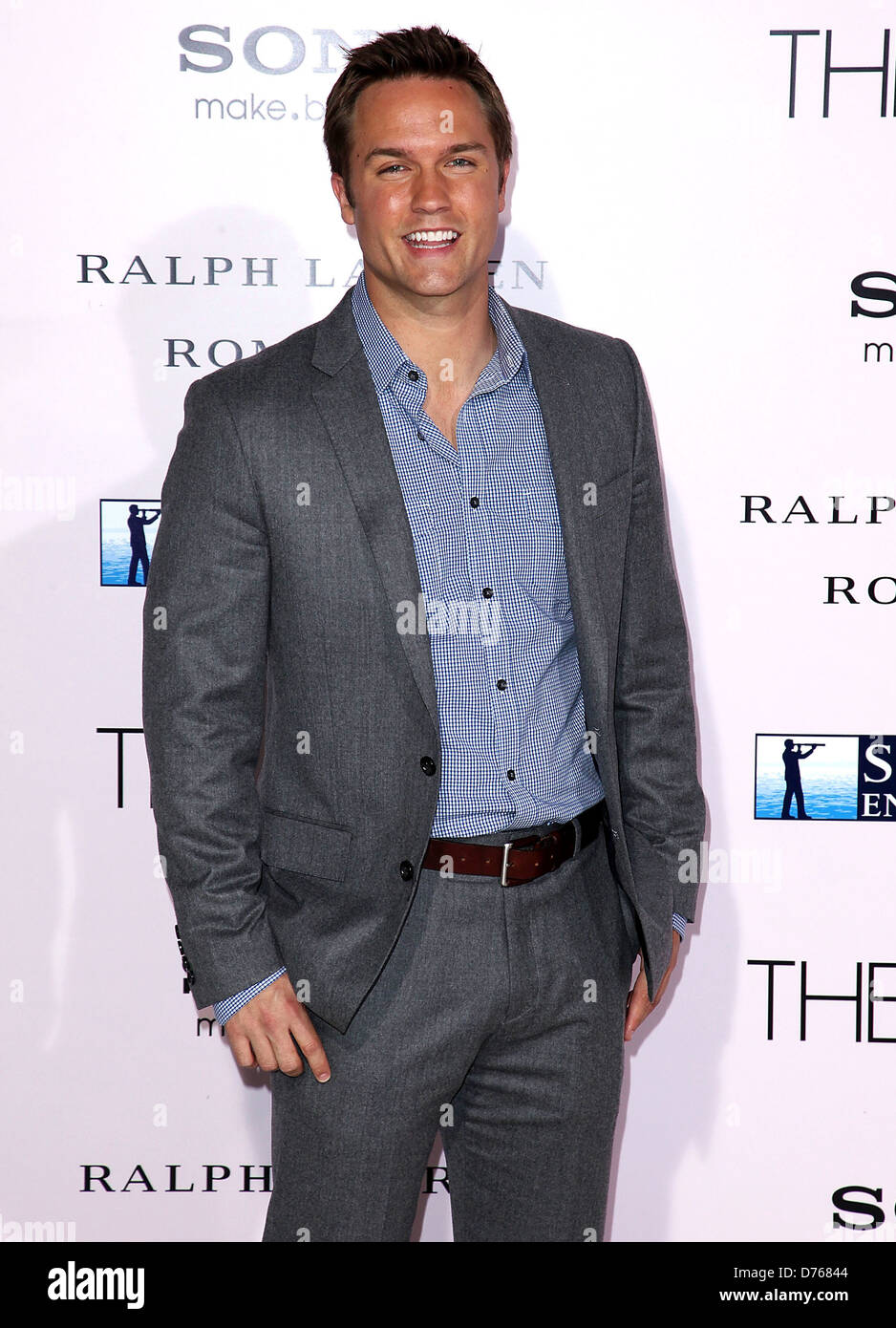 Scott Porter 'The Vow' Los Angeles Premiere at Grauman's Chinese ...