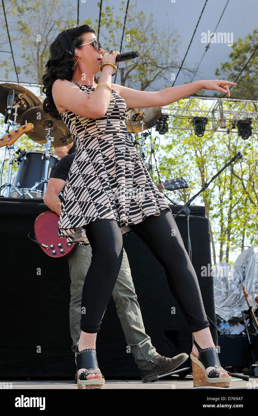 Shawna Thompson High Resolution Stock Photography and Images - Alamy