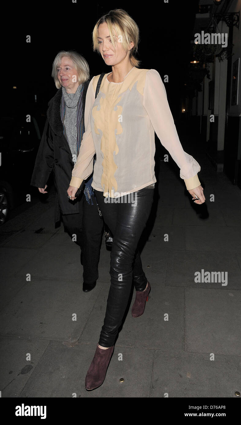 Sarah Harding takes her mother Marie Hardman for a late night dinner at ...