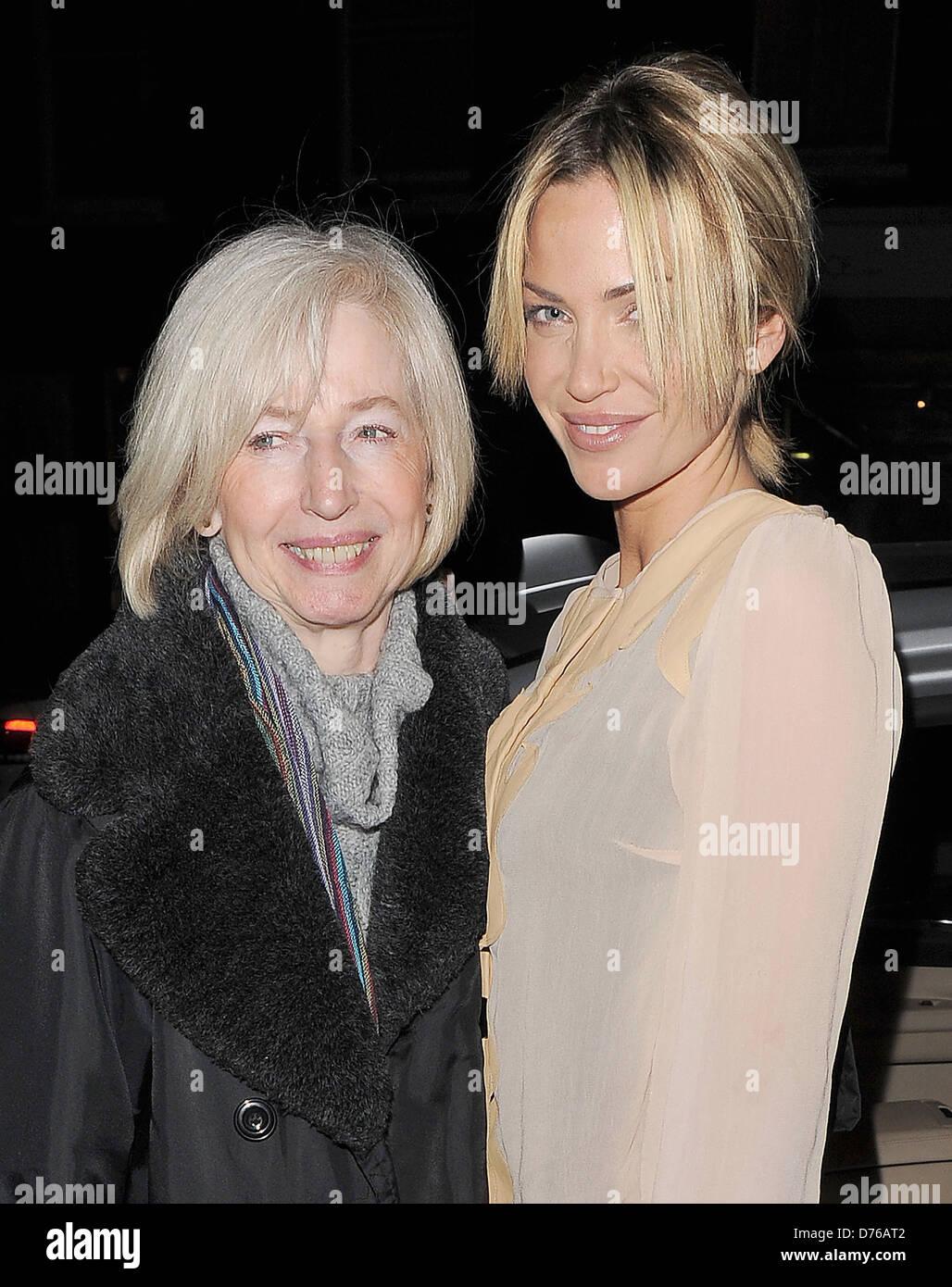 Sarah Harding takes her mother Marie Hardman for a late night dinner at ...