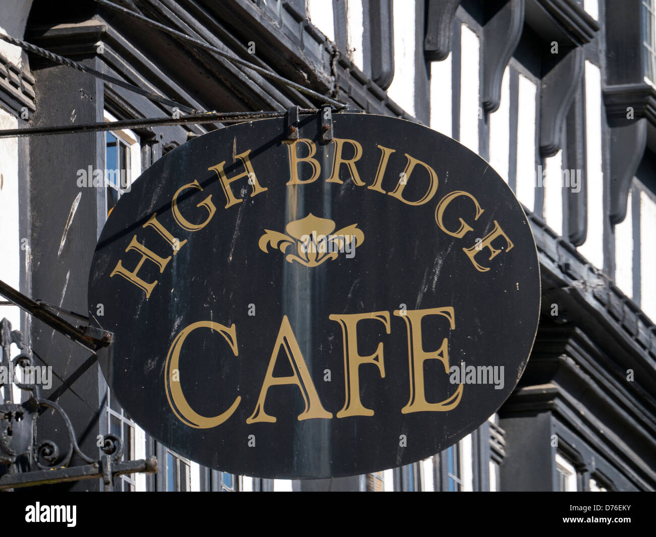 Bridge cafe hi-res stock photography and images - Alamy
