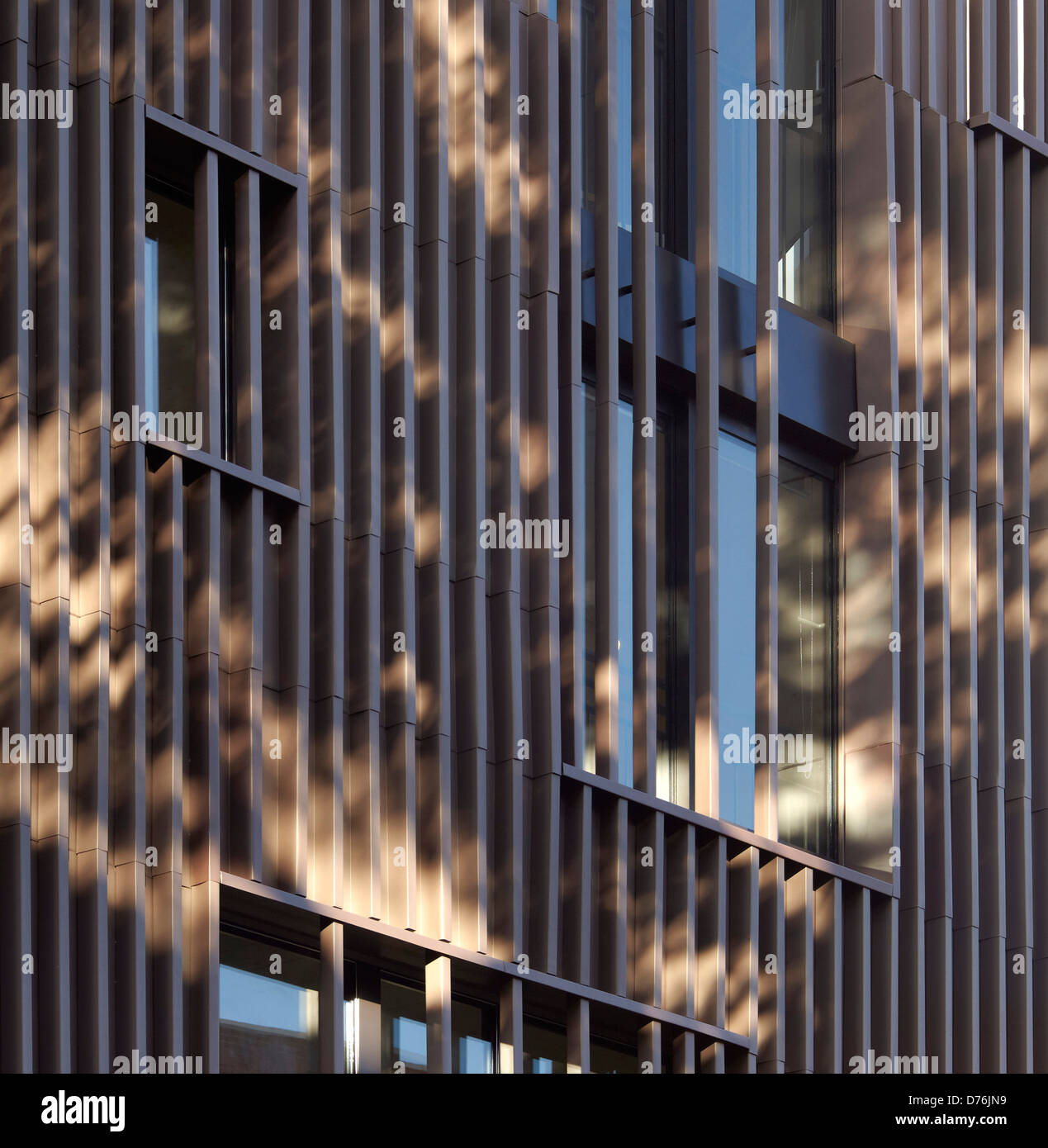 Vertical Fin Facade Stock Photos & Vertical Fin Facade Stock Images - Alamy