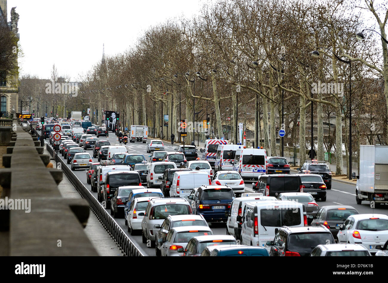Paris traffic congestion hi-res stock photography and images - Alamy
