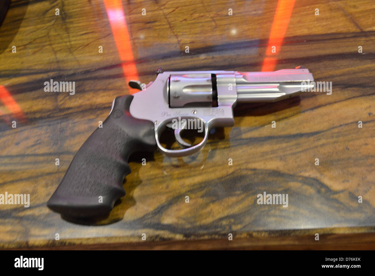 357 magnum revolver hi-res stock photography and images - Alamy