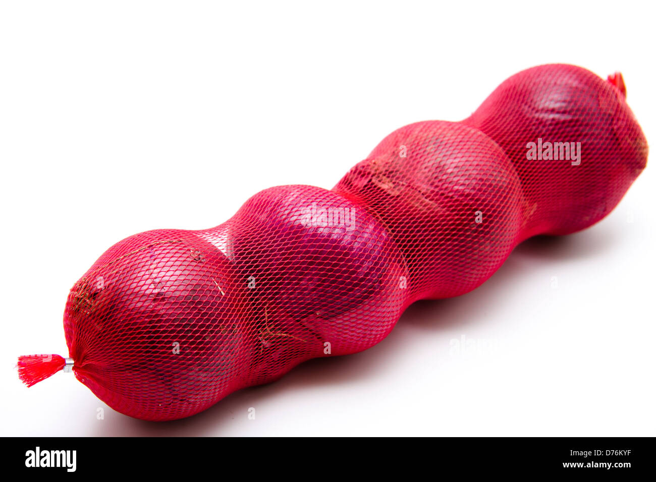 Red onions in net hi-res stock photography and images - Alamy
