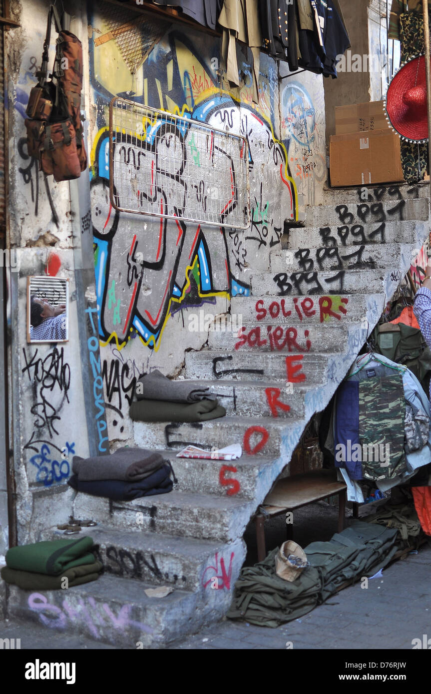 Street art tags hi-res stock photography and images - Alamy