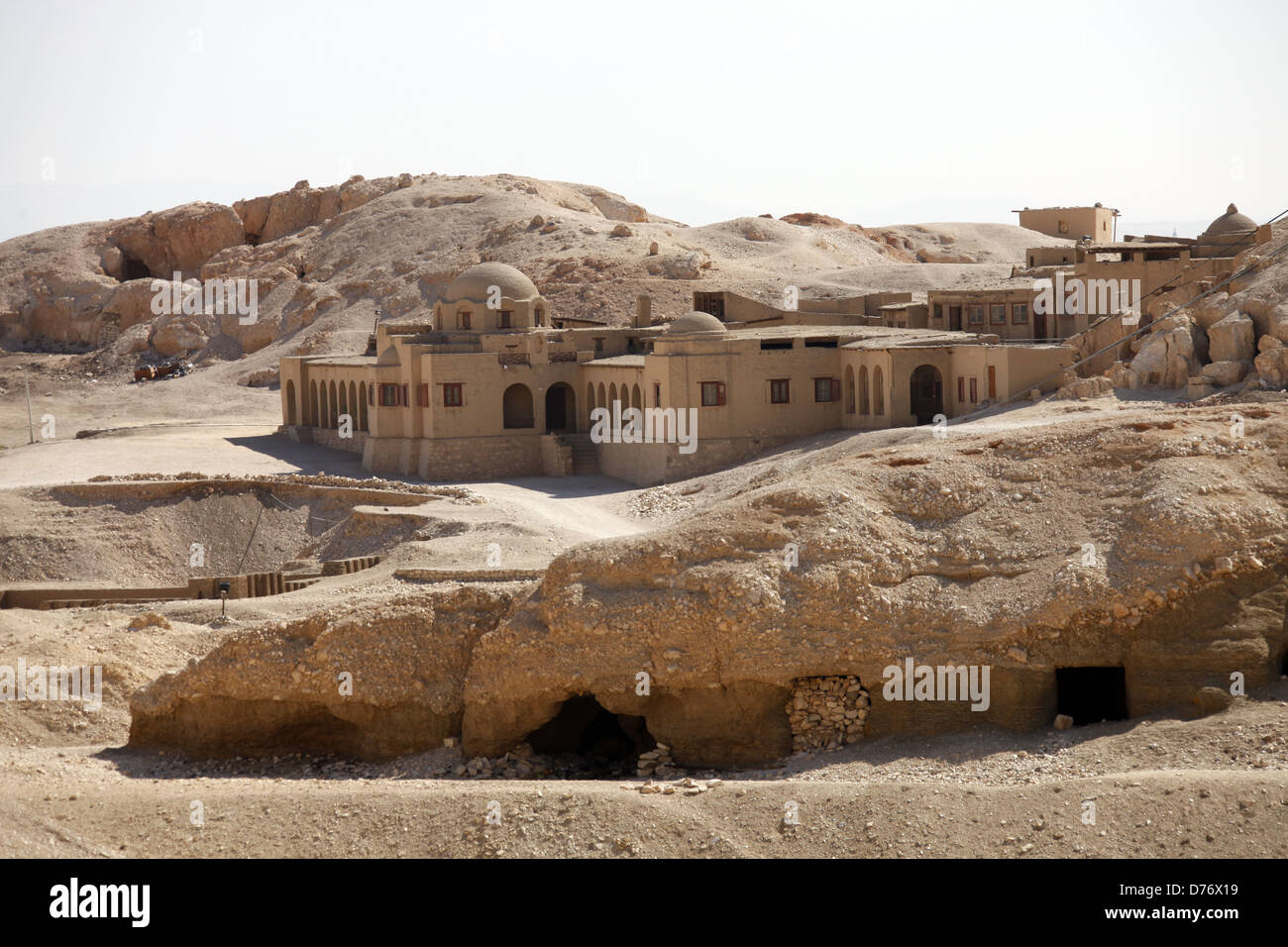 OLD METROPOLITAN DIG-HOUSE NEAR HATSHEPSUT TEMPLE WEST BANK LUXOR EGYPT ...