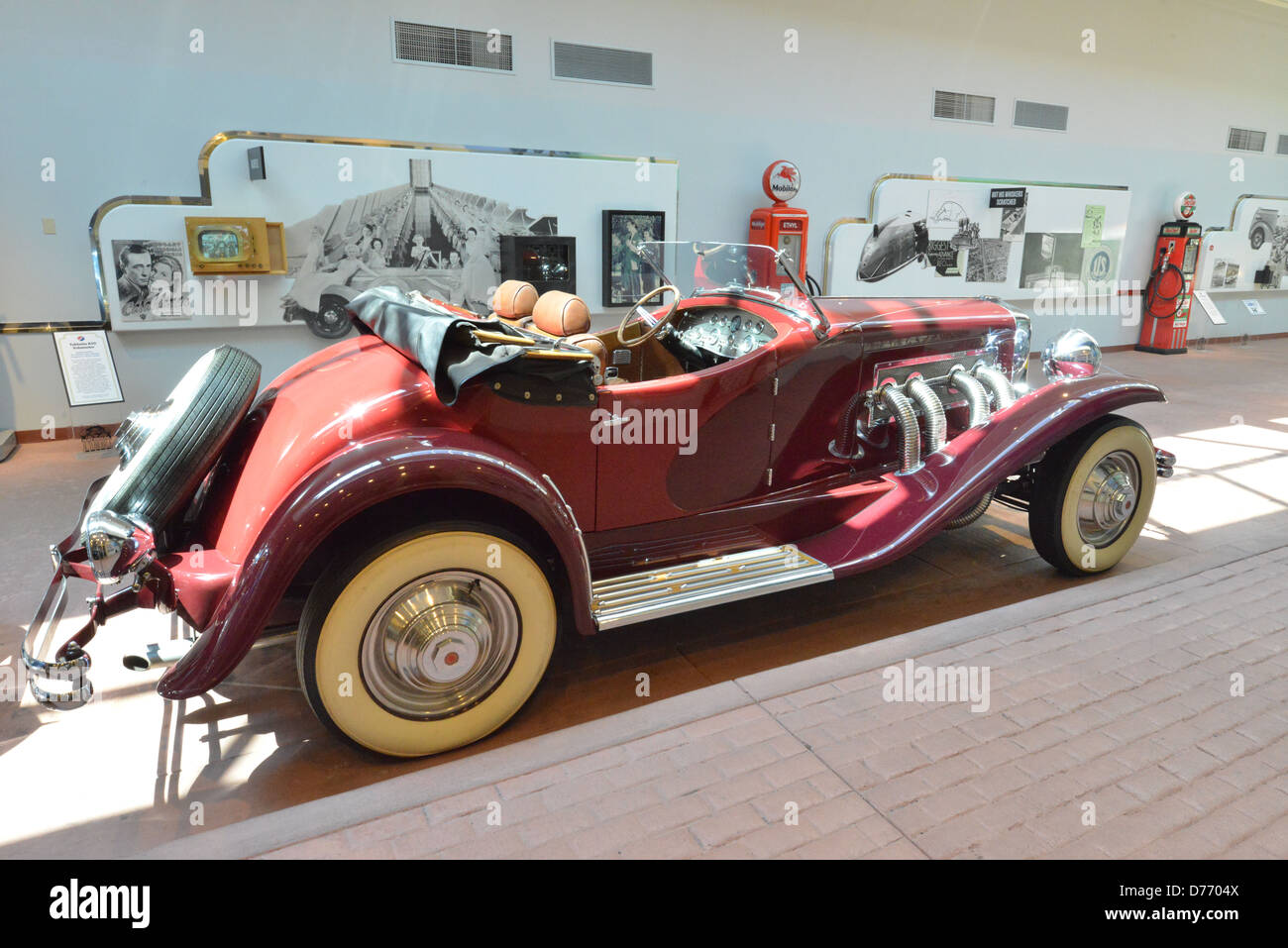 A vintage car in a museum in Reno Stock Photo - Alamy