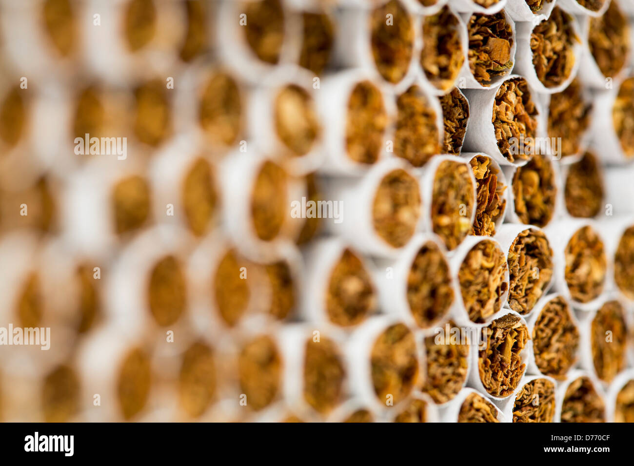 Loose, unpackaged cigarettes Stock Photo - Alamy