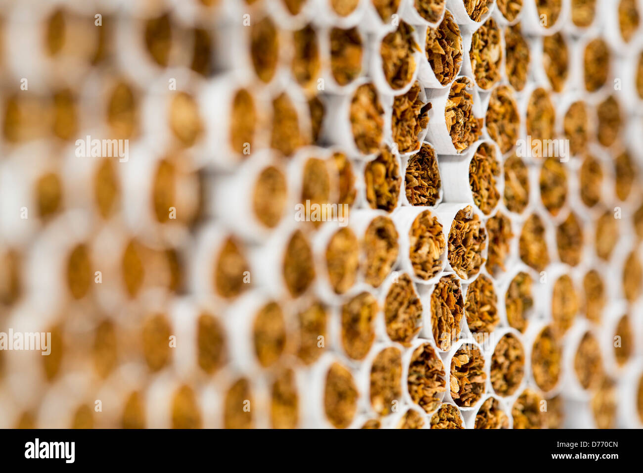 Loose, unpackaged cigarettes Stock Photo - Alamy