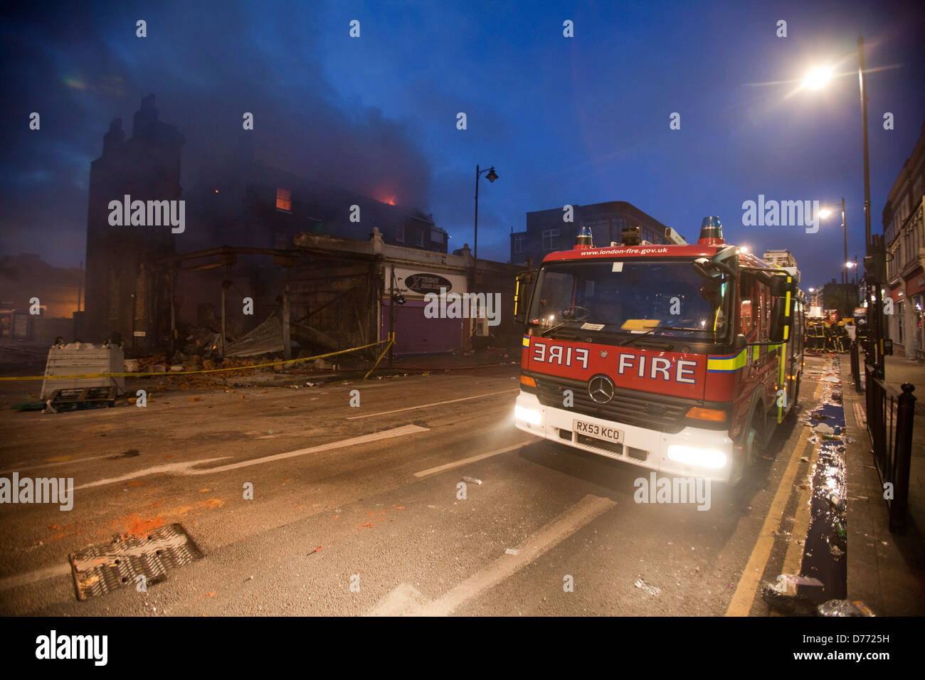 Criminal london bus hi-res stock photography and images - Alamy