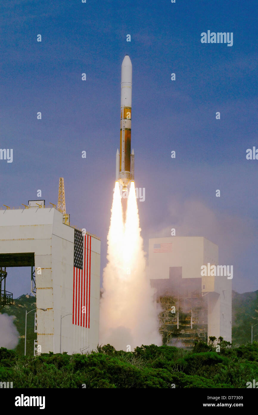 Vandenberg delta hi-res stock photography and images - Alamy