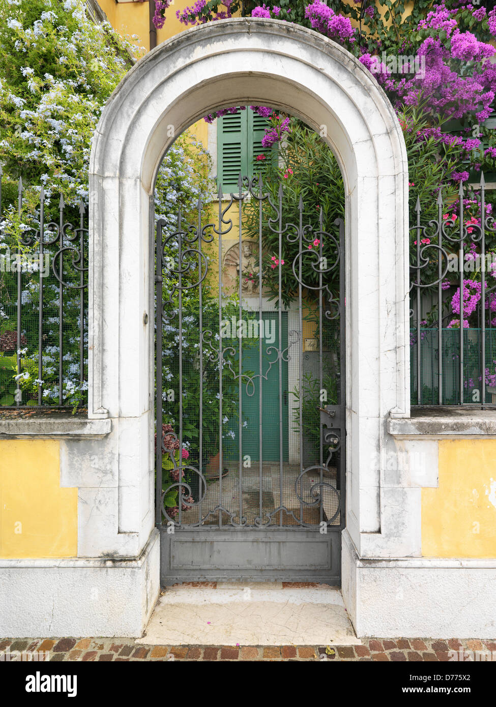 Entrance gate of a villa hi-res stock photography and images - Alamy