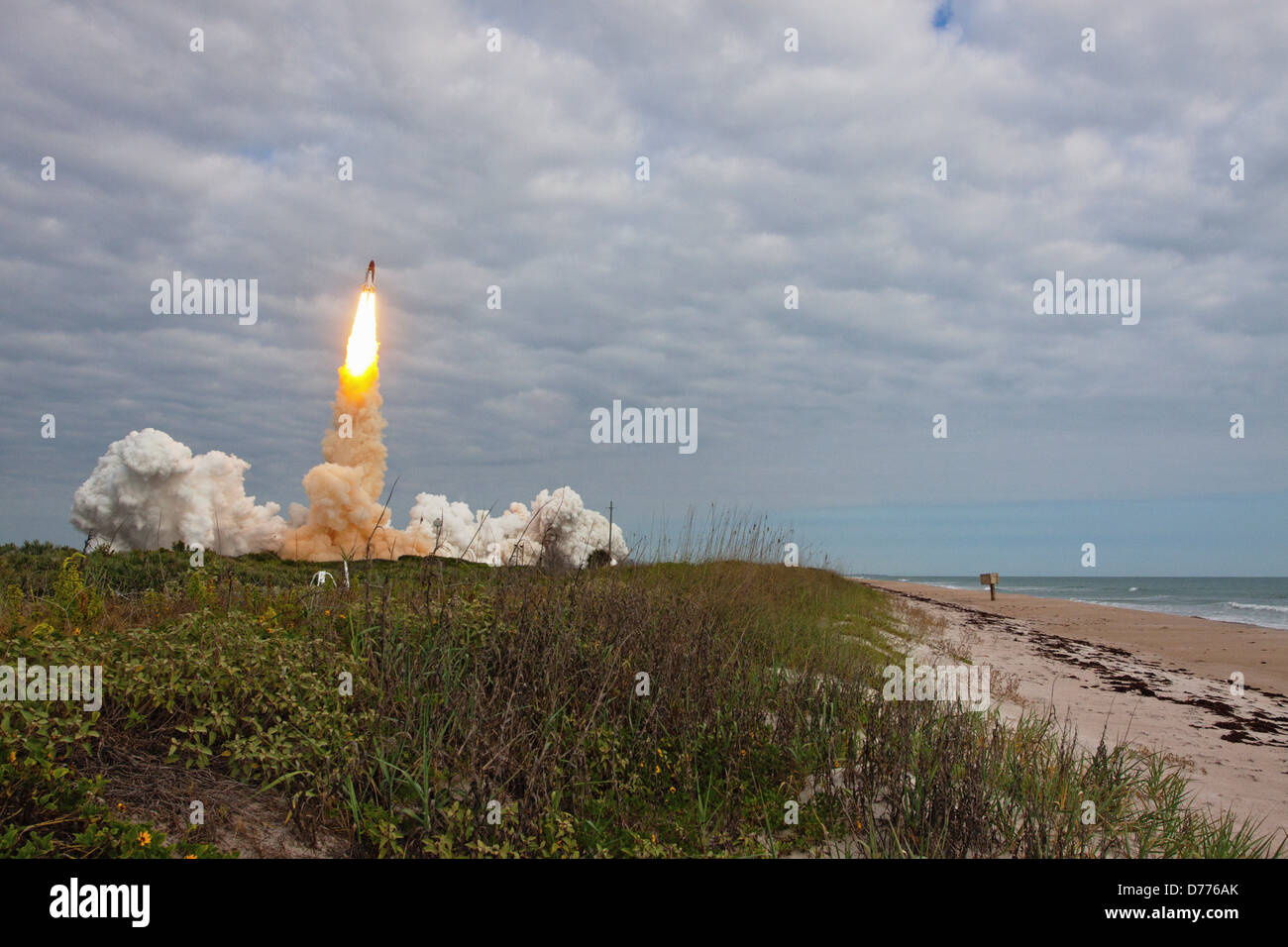 Blast off space center hi-res stock photography and images - Alamy