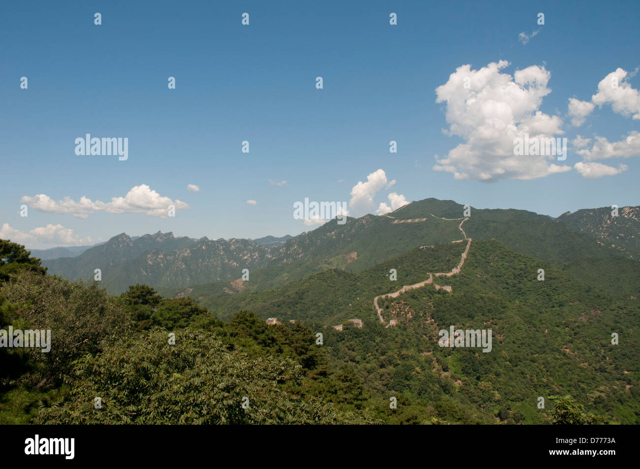 China great wall trees hi-res stock photography and images - Alamy