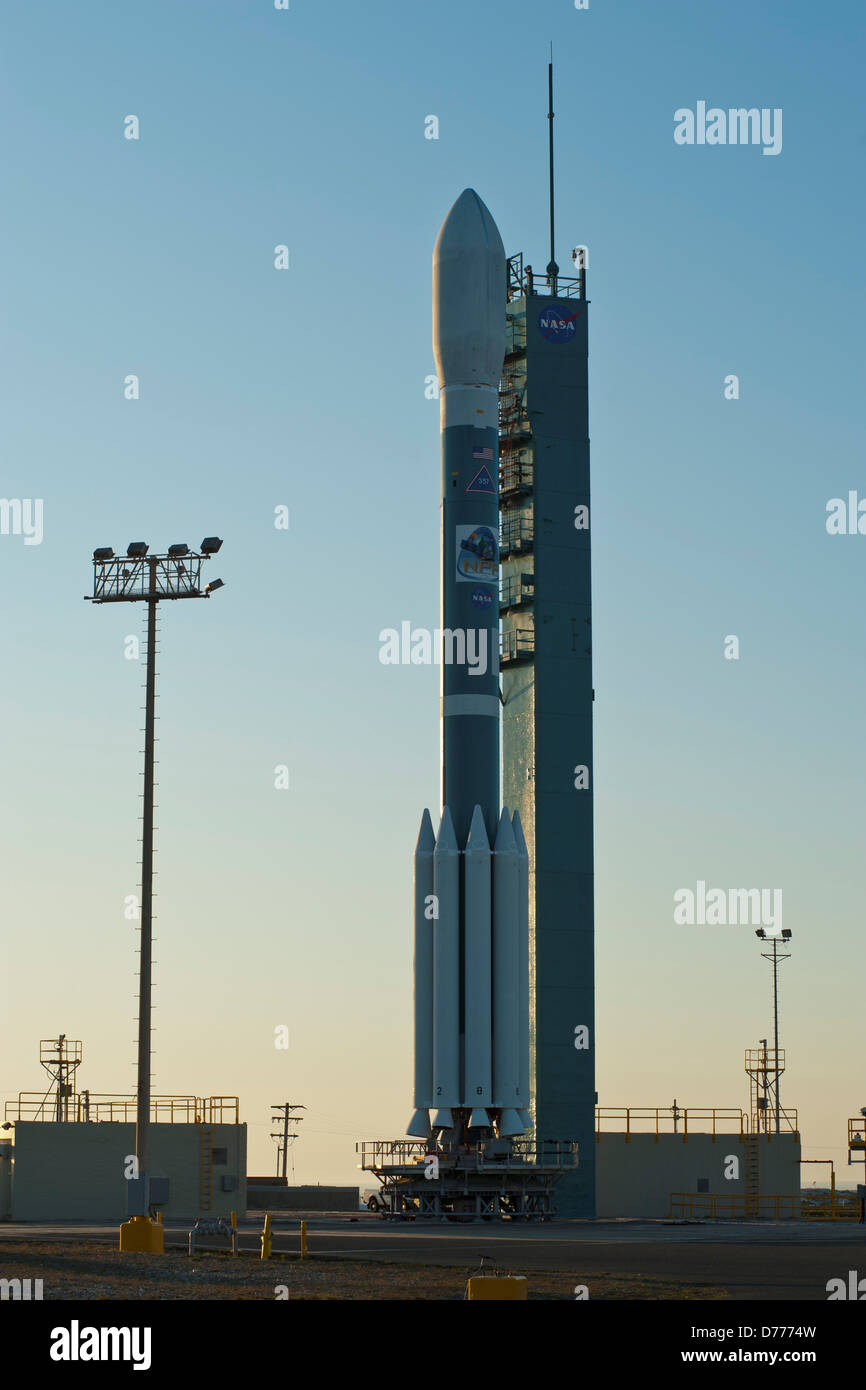 Noaa satellite launch hi-res stock photography and images - Alamy