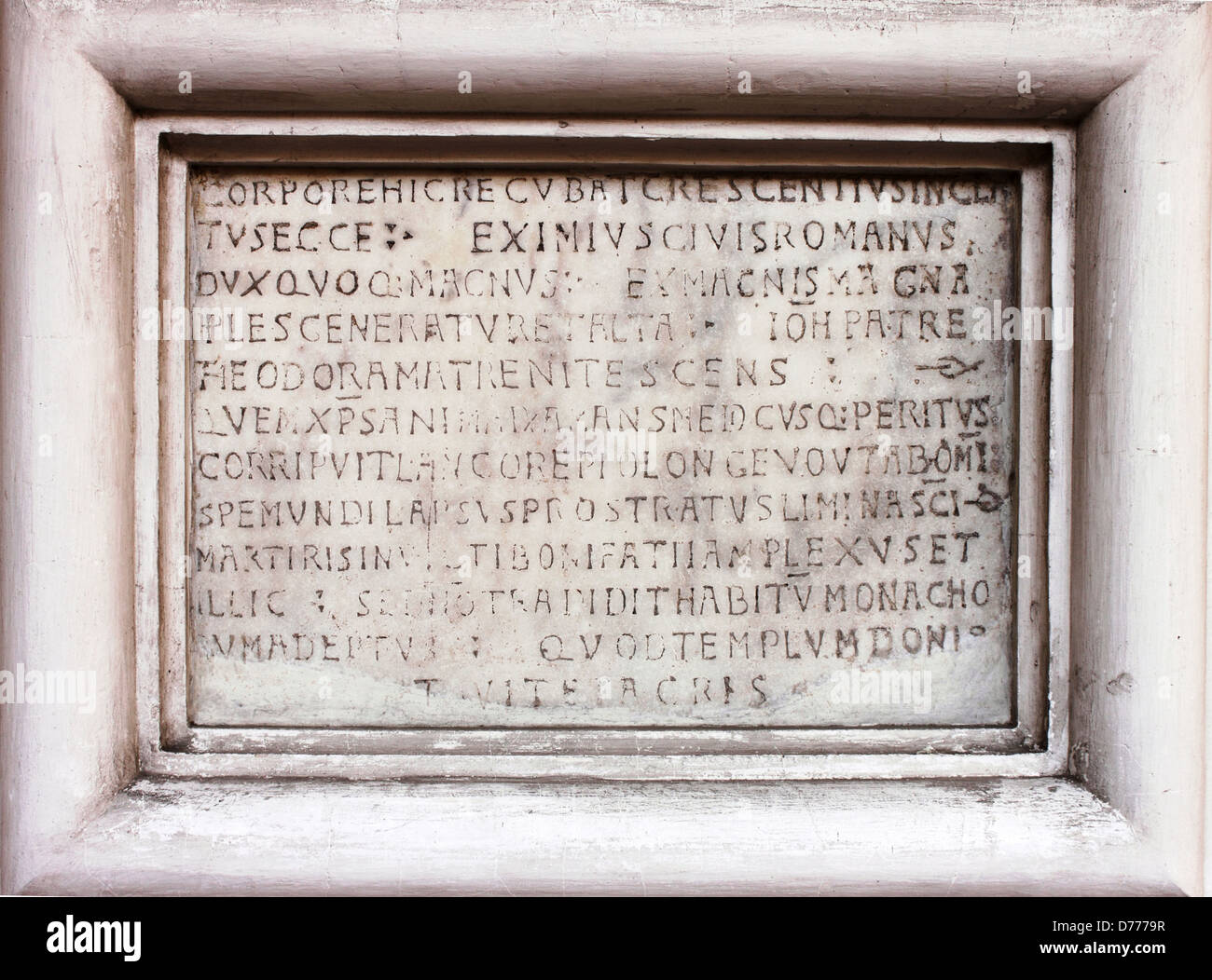Ancient roman stone table hi-res stock photography and images - Alamy