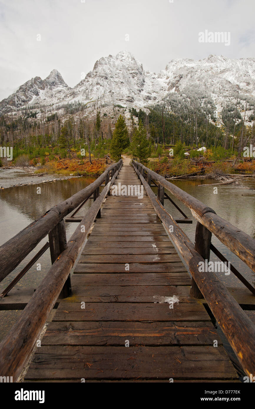 Footbridge Across String Lake Stock Photo - Alamy