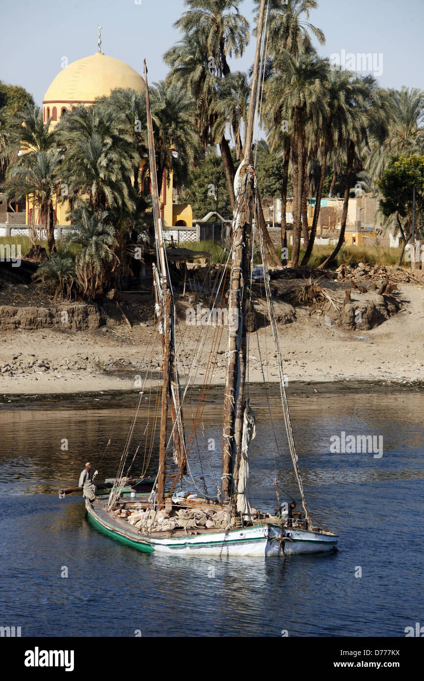 Mosque two nile hi-res stock photography and images - Alamy