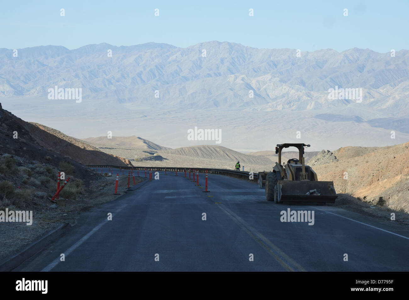 Undulating road in the desert hi-res stock photography and images - Alamy